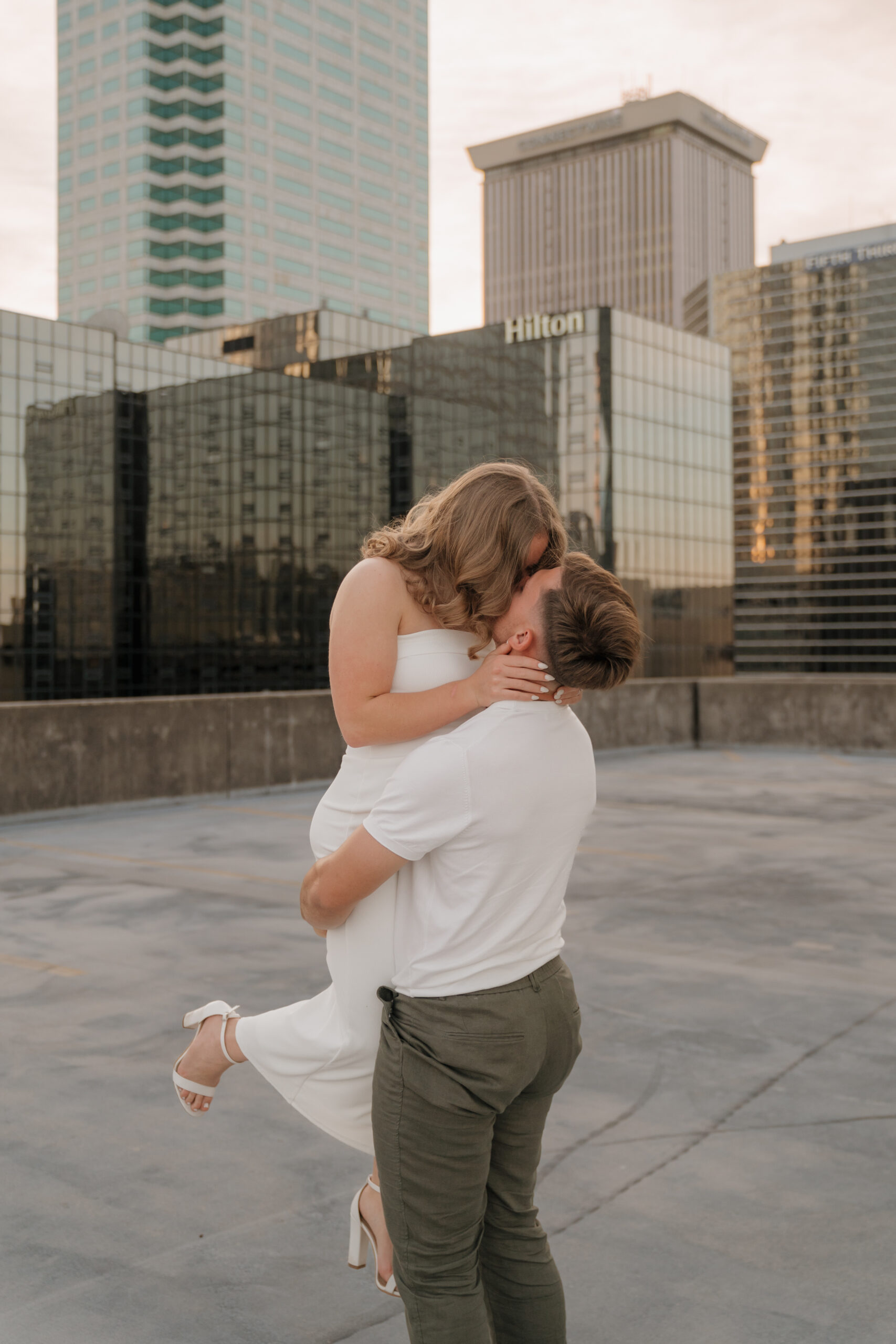 Engagement Session in Tampa, Florida - Jenni Photo Co.